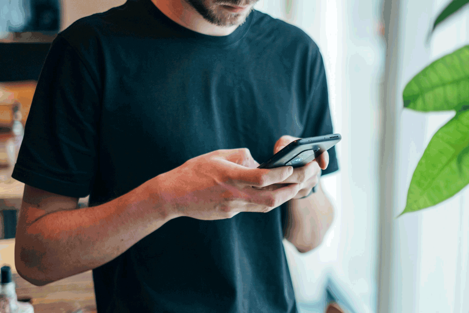 How to Send Text Messages from Your Computer